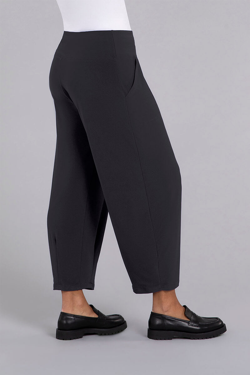 Narrow Lantern Pant | Graphite | Sympli US
